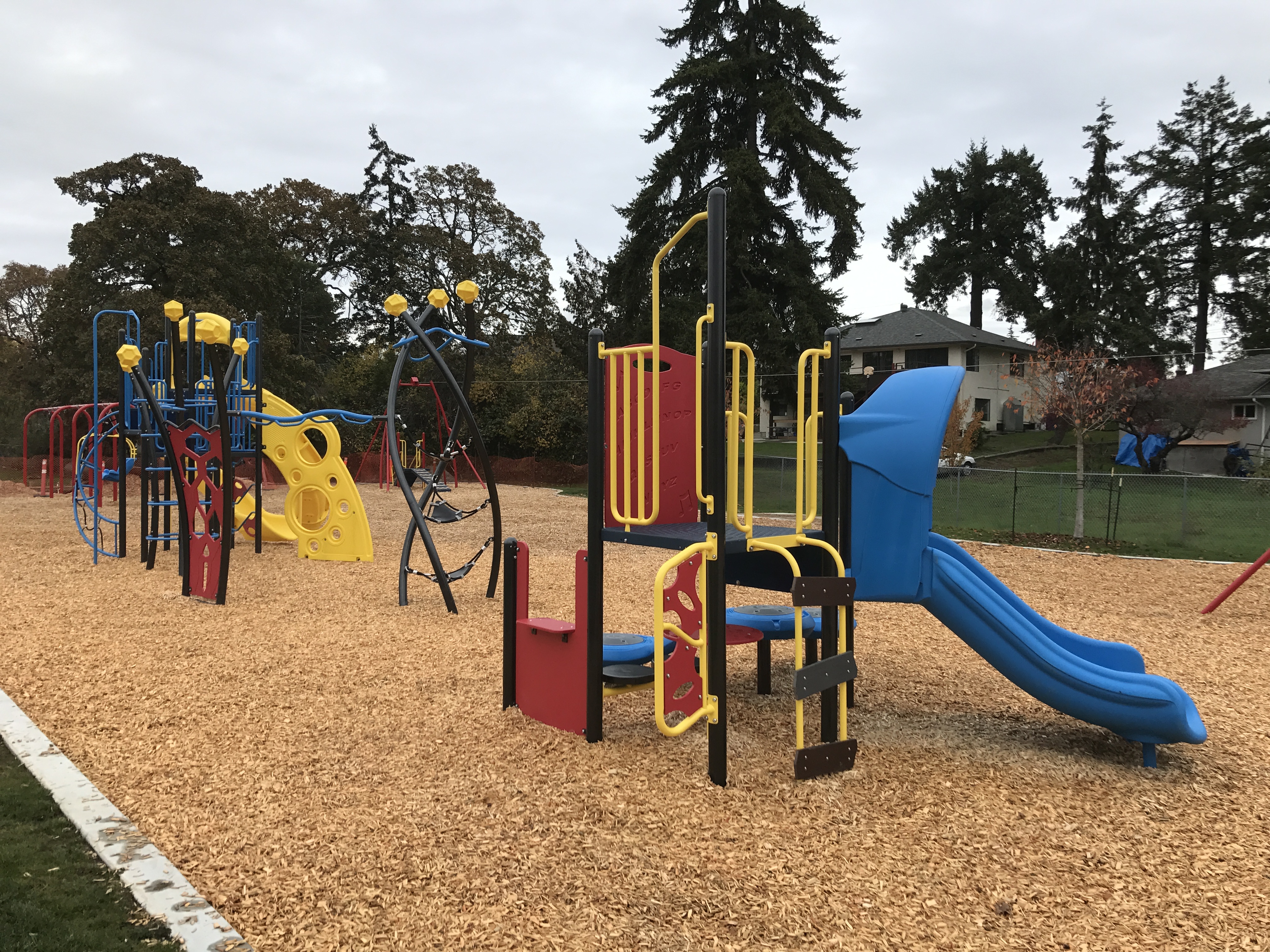 View Royal - Centennial Park Playground Replacement